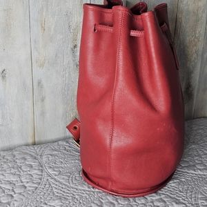 Coach | Bags | Rare 9s Vintage Coach Red Large Bixby Sling Bag 9929 ...